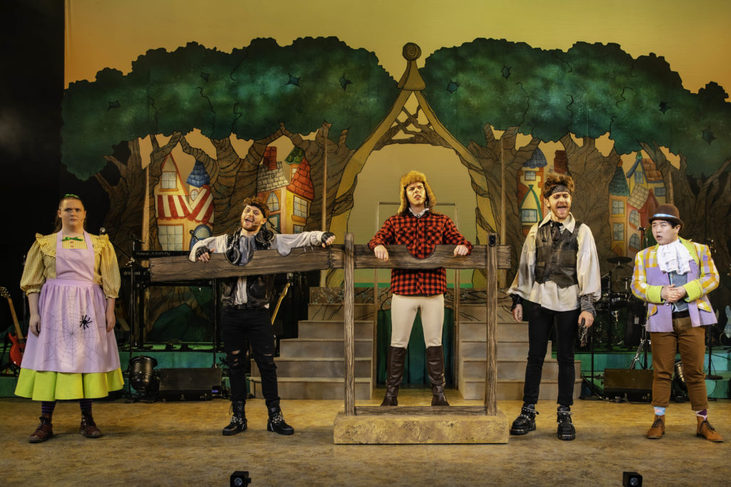 Meet Rhyannon Richardson, Set and Costume Designer - Mountview Academy ...